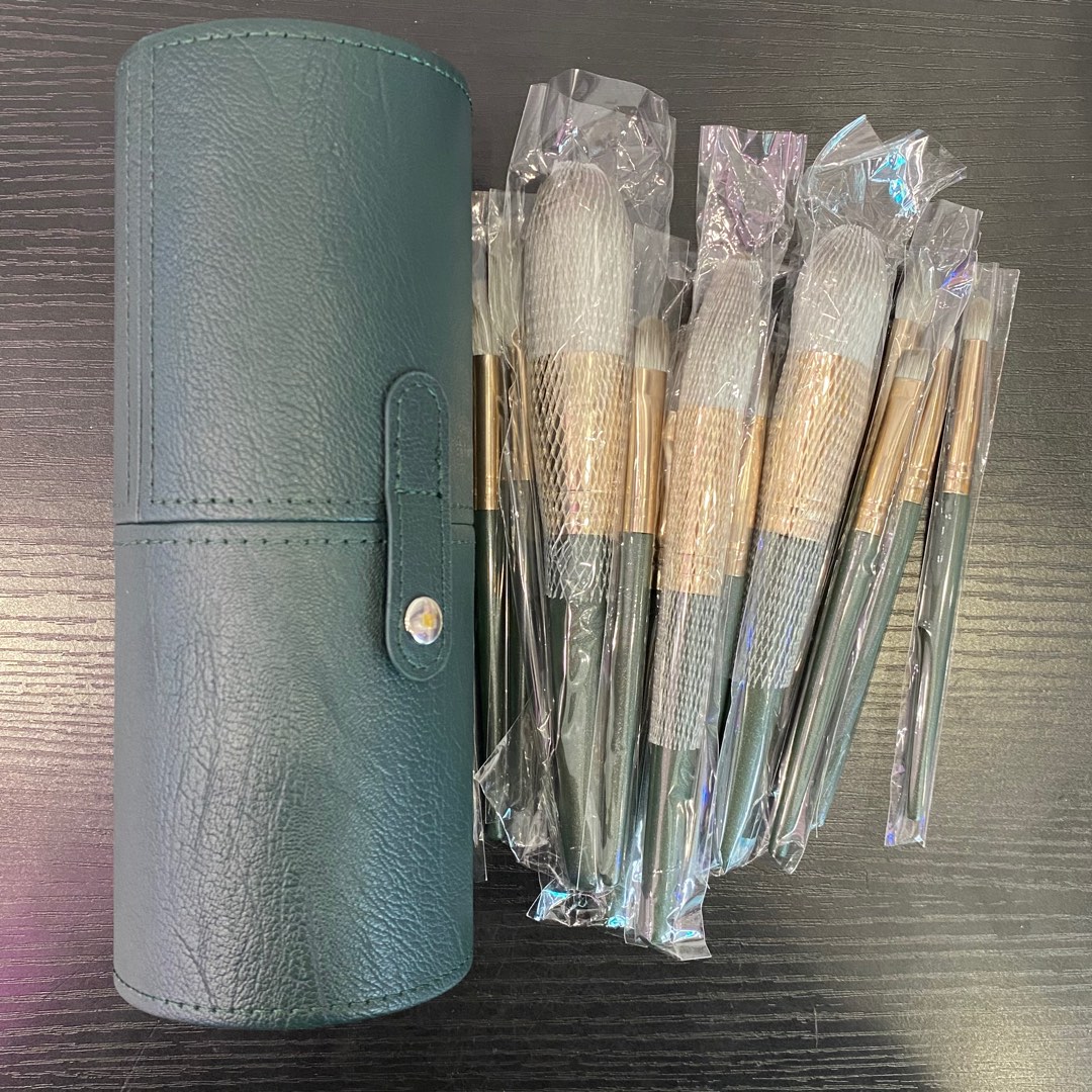 Green Cloud Cylinder w/brush Set, Beauty & Personal Care, Face, Makeup ...