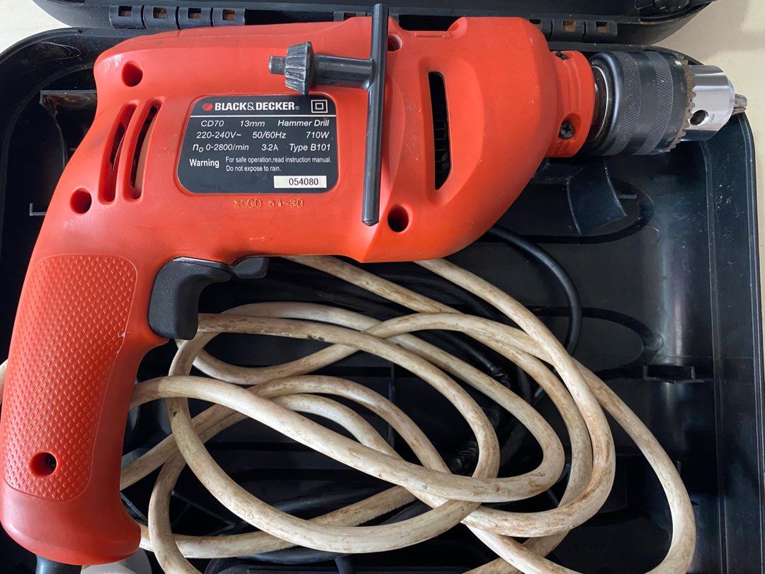 Heavy duty Hammer Drilling machine with drill bits. Black & Decker, TV ...