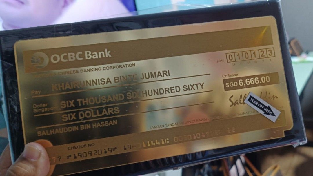 Hantaran Acrylic Cheque, Hobbies & Toys, Stationery & Craft, Occasions ...