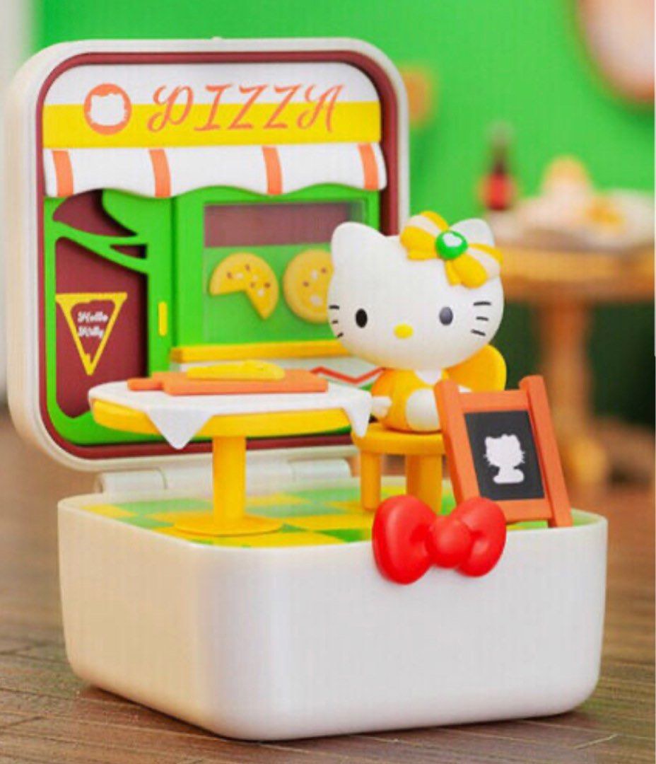 hello kitty food town pizzeria popmart, Hobbies & Toys, Toys & Games on ...