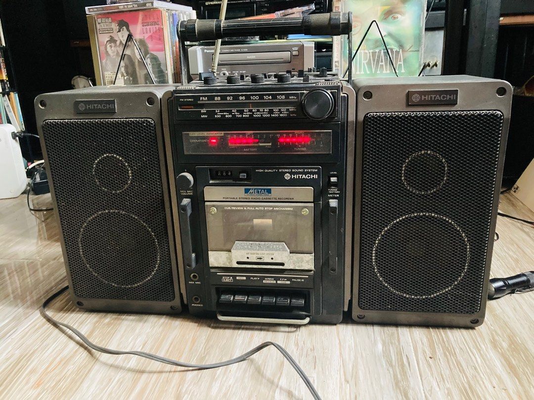 Hitachi minicompo trk 9140w, Audio, Portable Music Players on Carousell