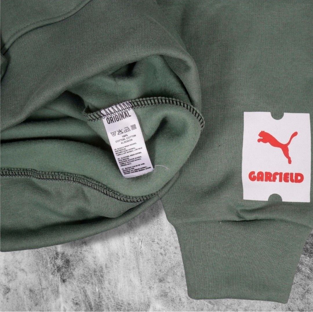 Hoodie Puma X Garfield Hijau, Fesyen Pria, Pakaian , Baju Luaran di ...