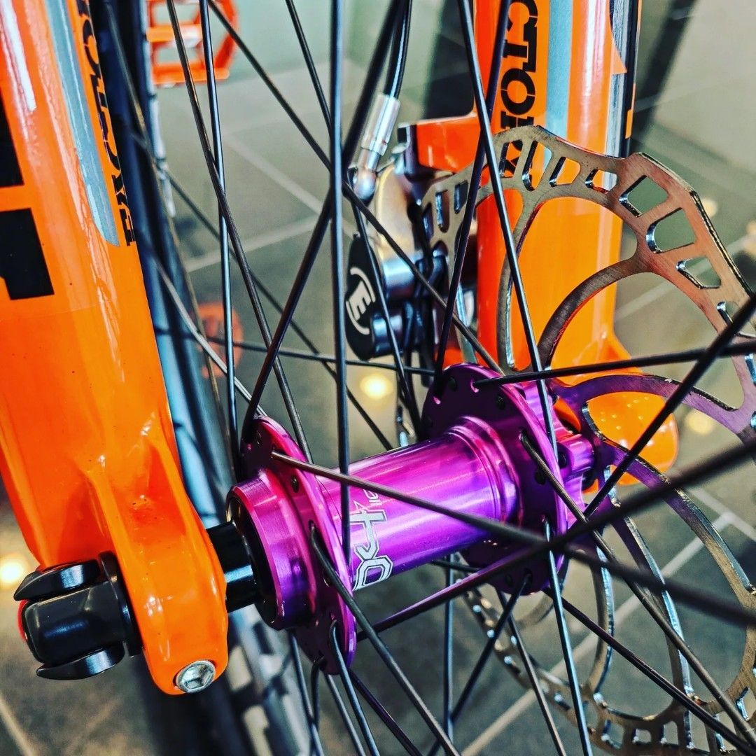 hope pro 4 yeti wheelset, Sports Equipment, Bicycles & Parts, Parts ...
