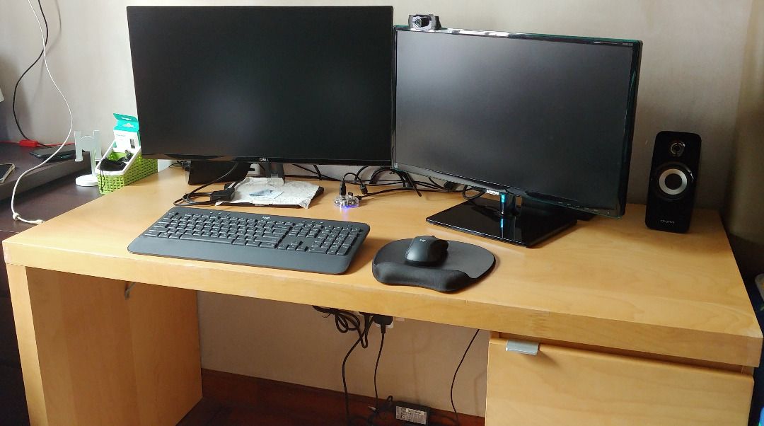 Ikea MALM Computer Desk - In Excellent Condition, Furniture & Home ...