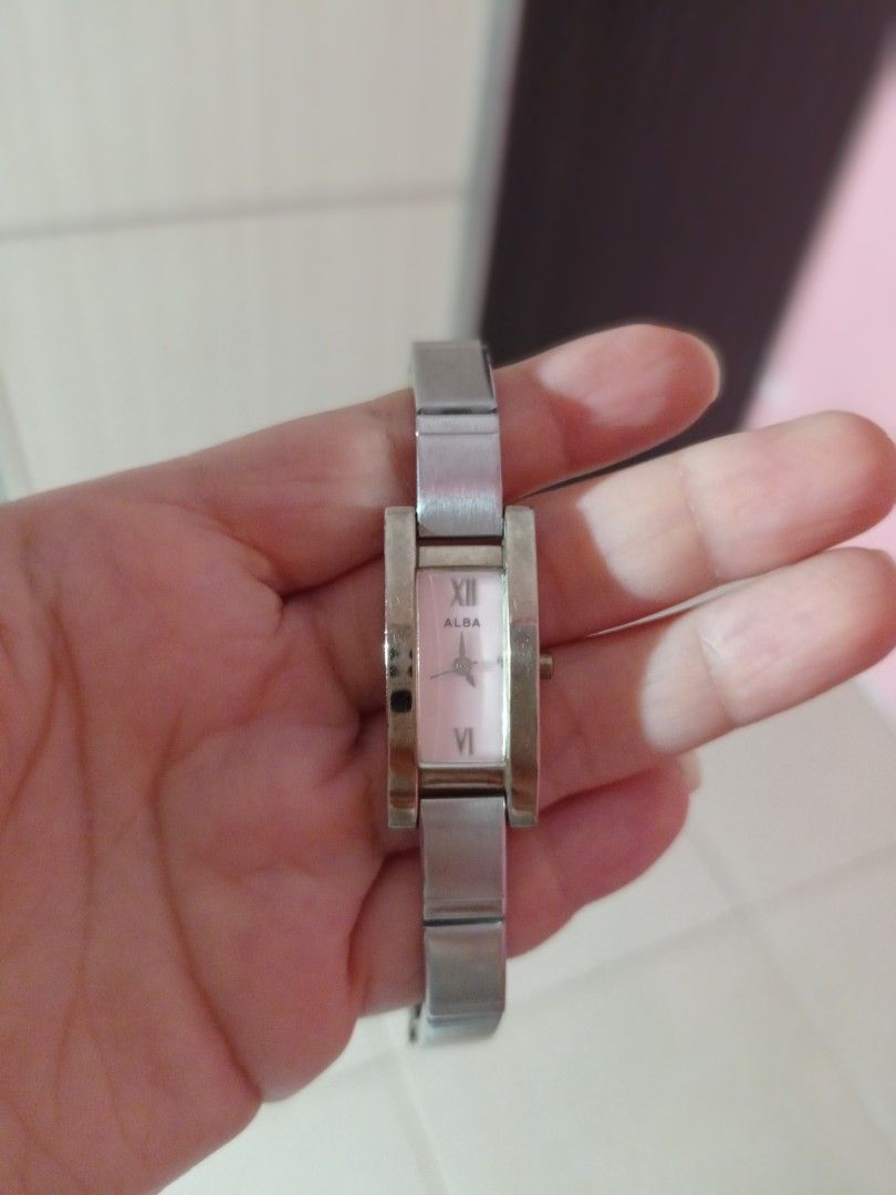 Jam alba, Fesyen Wanita, Jam Tangan di Carousell