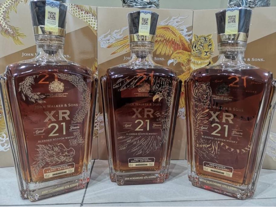 Johnnie Walker 特別版 3 kingdom collection 三國系列 JOHNNIE WALKER XR21【三國領袖限定版】！三款霸主威士忌造型杯及英雄人物包裝，通通帶走 ...