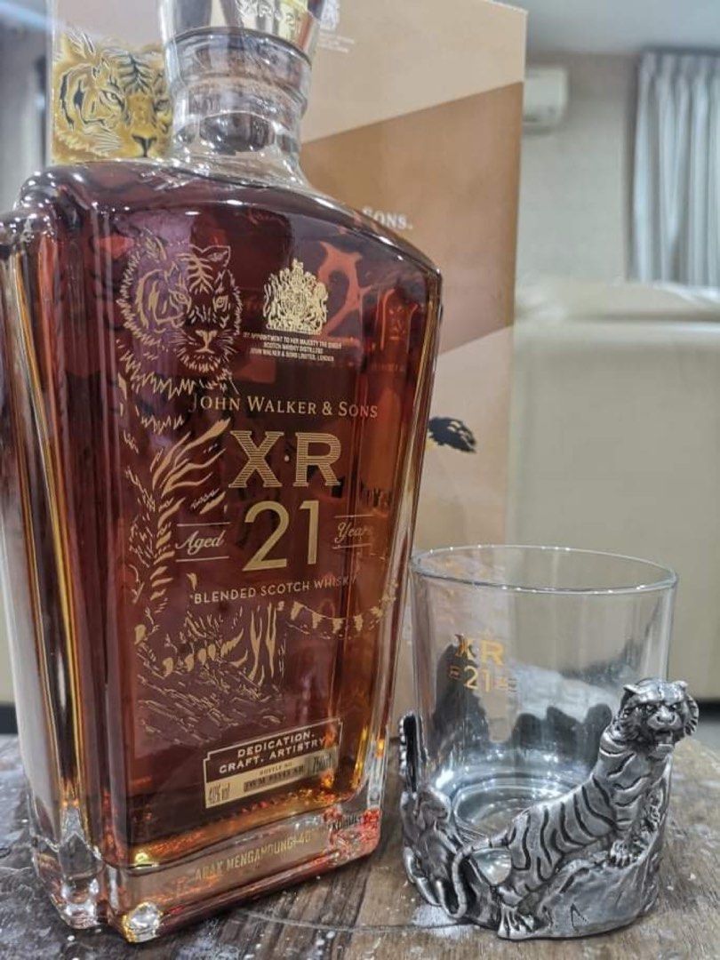 Johnnie Walker 特別版 3 kingdom collection 三國系列 JOHNNIE WALKER XR21【三國領袖限定版】！三款霸主威士忌造型杯及英雄人物包裝，通通帶走 ...
