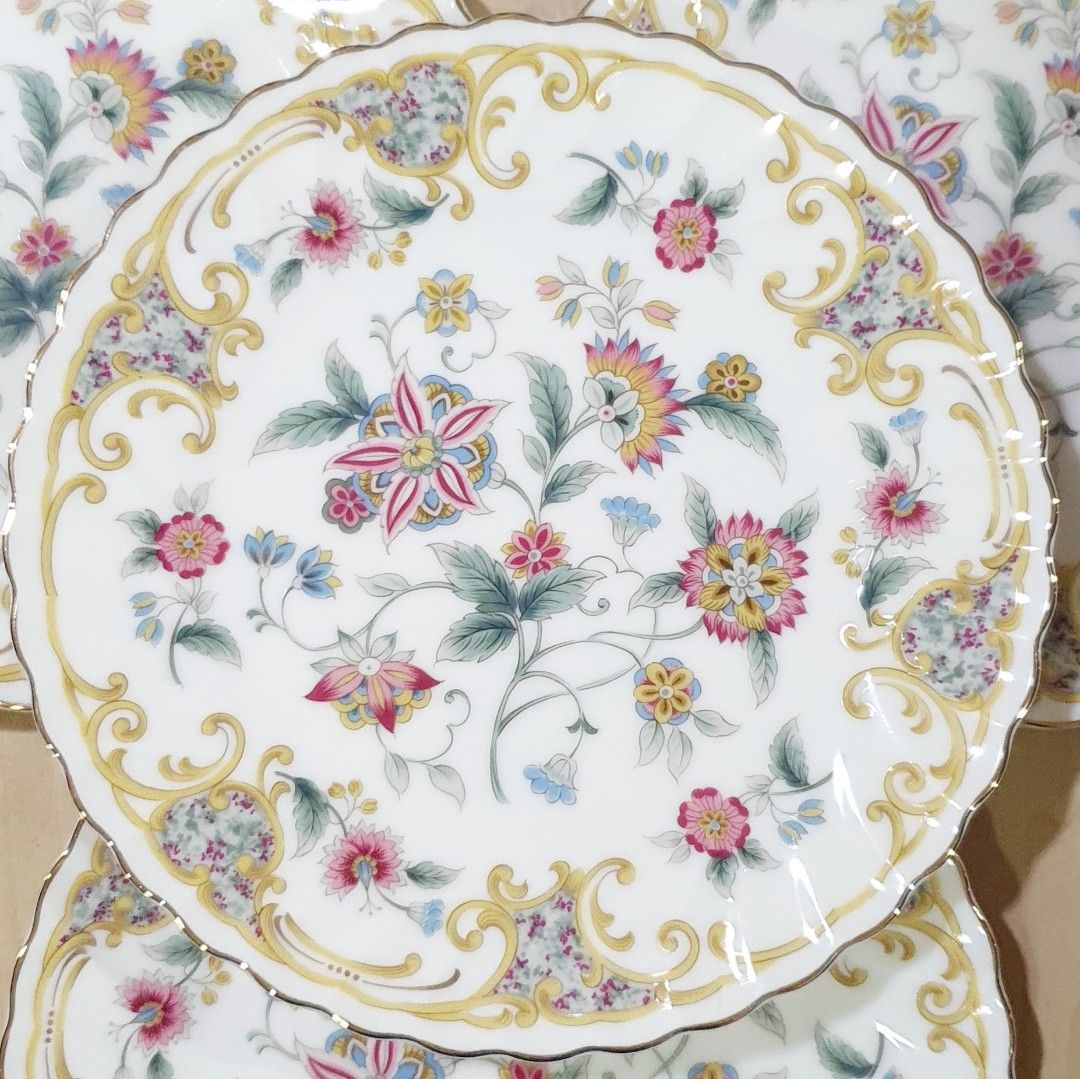 Keito Japan Floral plate 20cm, Furniture & Home Living, Kitchenware ...