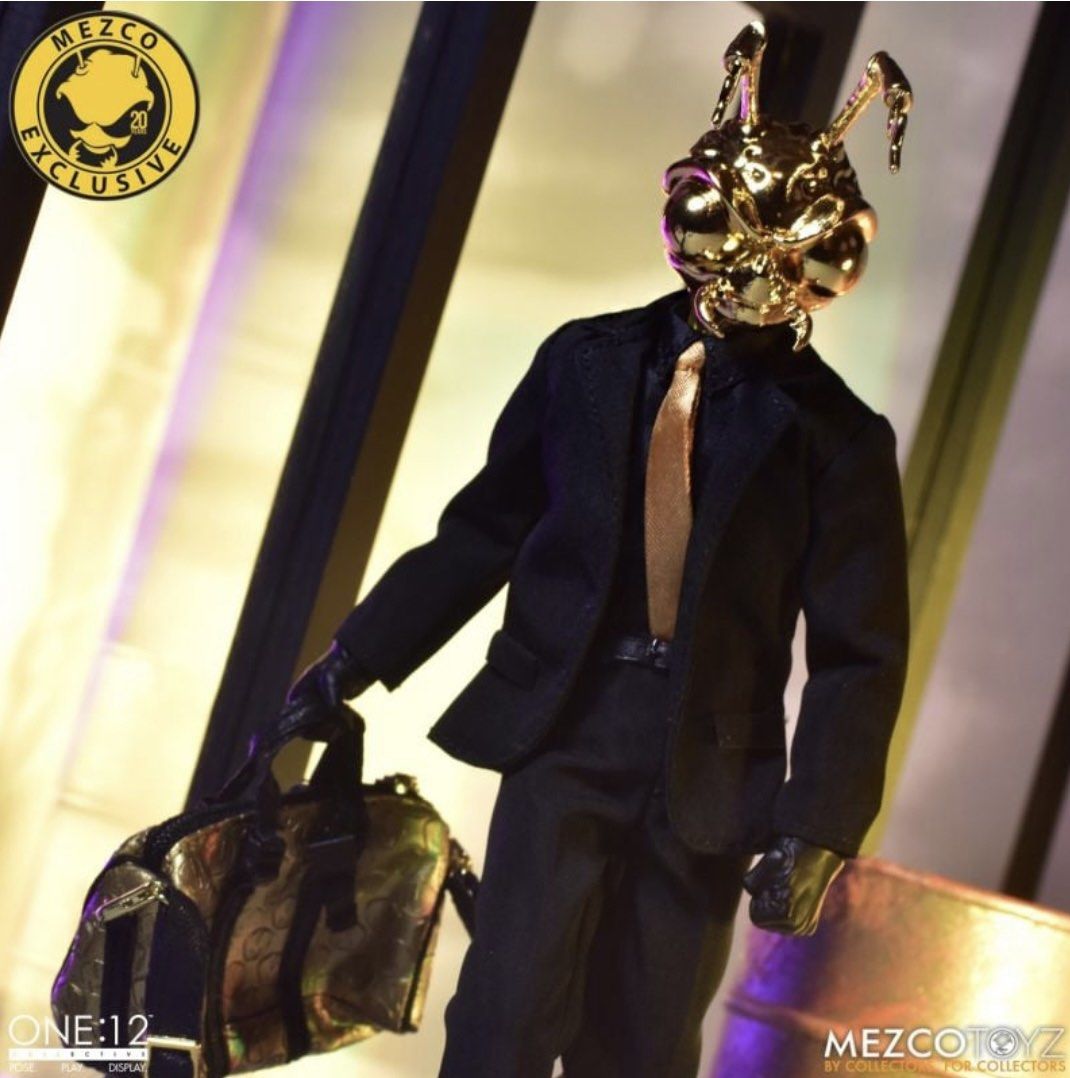 Mezco Gomez: The Roach with the Golden Head, Hobbies & Toys, Toys ...