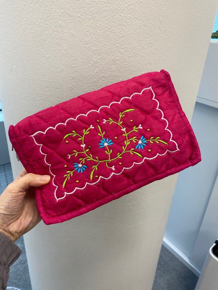 Multi-Compartment Pouch, Women's Fashion, Bags & Wallets, Purses ...