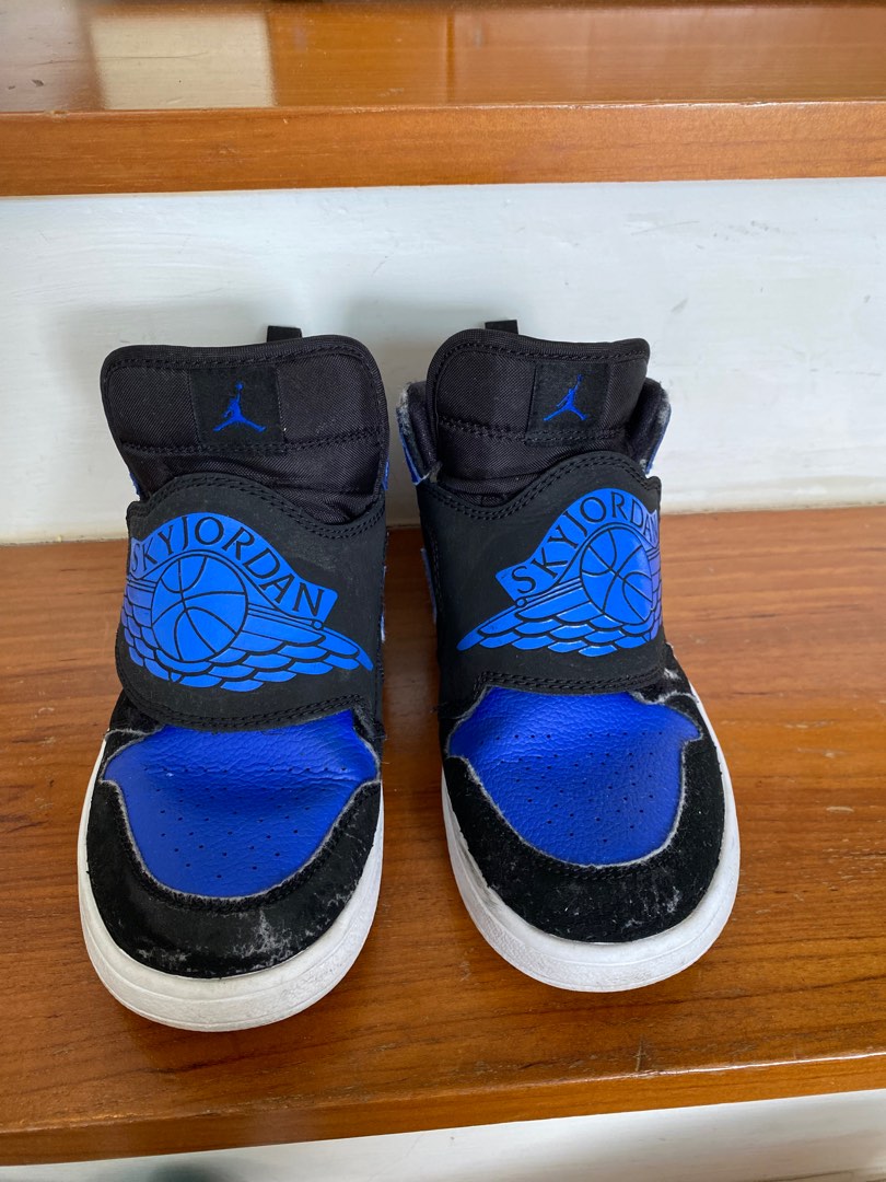 Nike kids shoe, Babies & Kids, Babies & Kids Fashion on Carousell