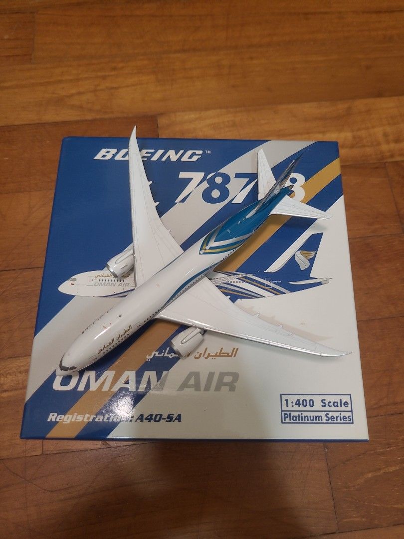 Oman Air Boeing 787-8 1:400 model, Hobbies & Toys, Toys & Games on ...