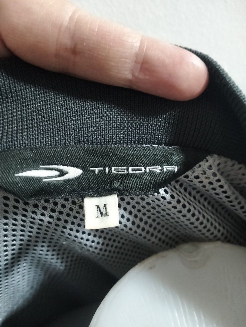 Outdoor wear Tigora for men, Men's Fashion, Coats, Jackets and ...