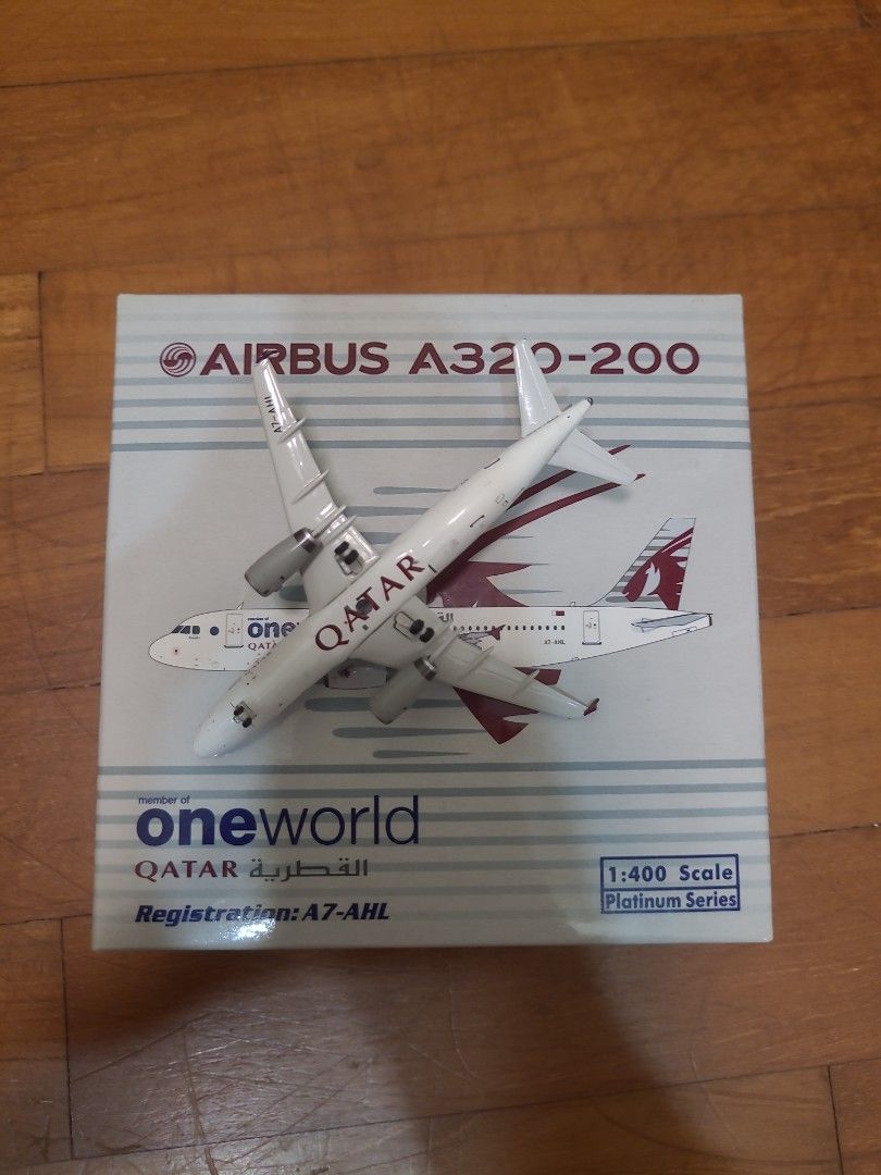 Qatar Airways Airbus A320 A6-AHL Phoenix 1:400, Hobbies & Toys, Toys ...