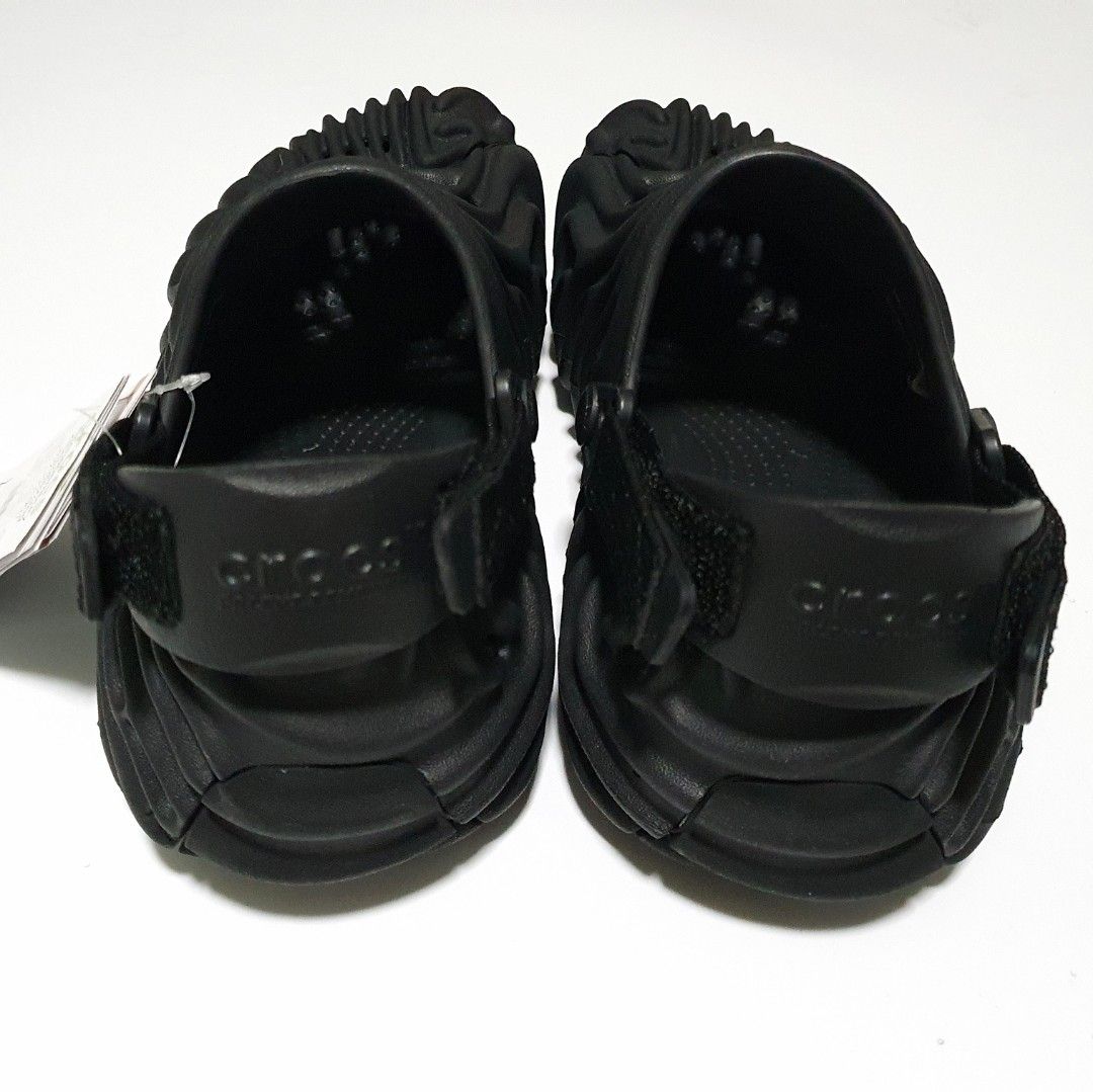 SALEHE BEMBURY X CROCS POLLEX CLOG in 'SASQUATCH' Black Colorway, Women ...