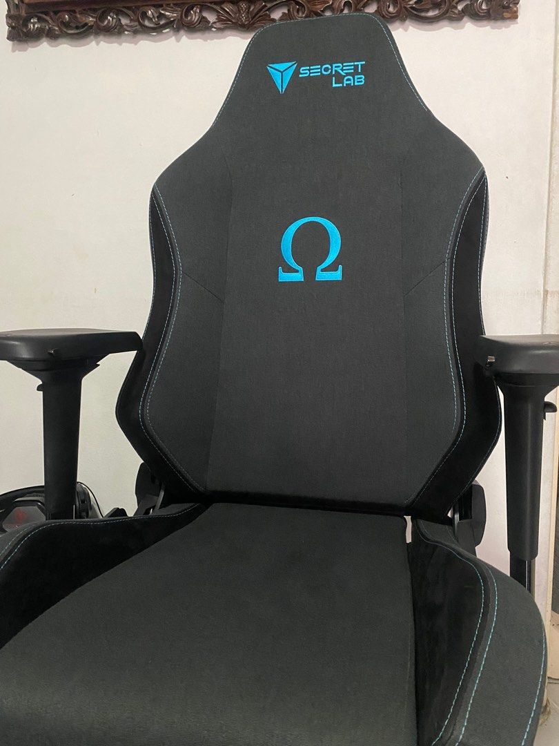 Secret Lab Gaming Chair Omega, Furniture & Home Living, Furniture ...