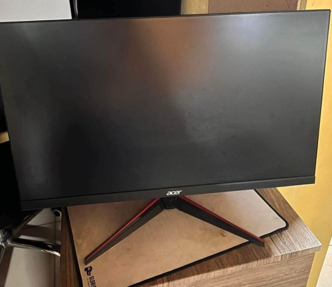 SELLING COMPLETE PC SETUP, Computers & Tech, Desktops on Carousell