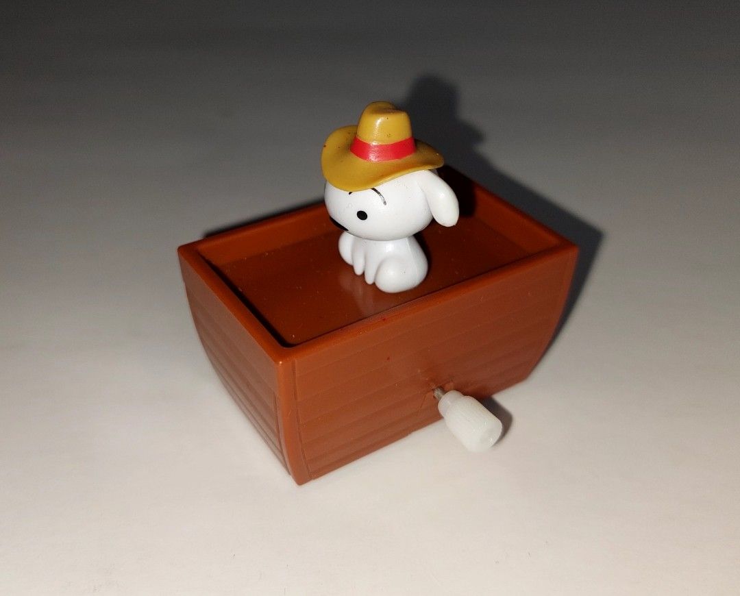 SHIRO, Crayon Shin-Chan dog, Wind-up in a minecart, Hobbies & Toys ...