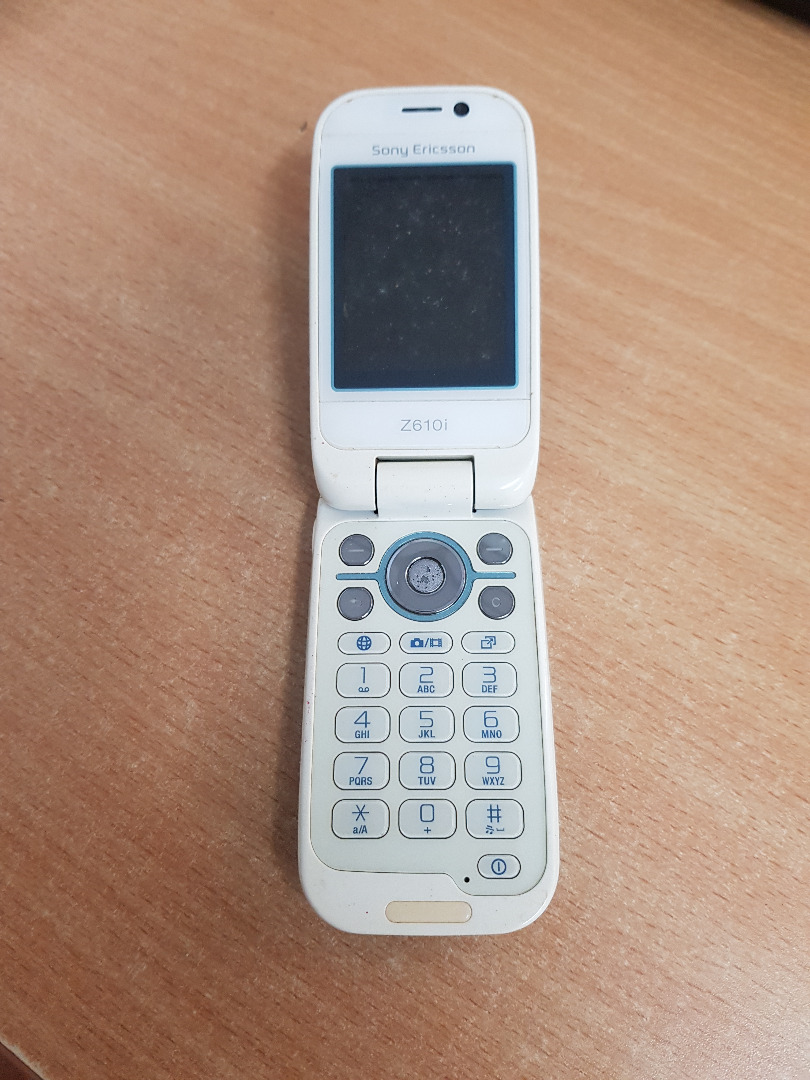 Sony Ericsson Z610i, Mobile Phones & Gadgets, Mobile Phones, Early ...