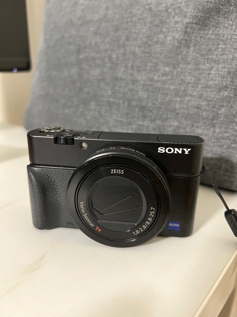 SONY RX100 III, Photography, Cameras on Carousell