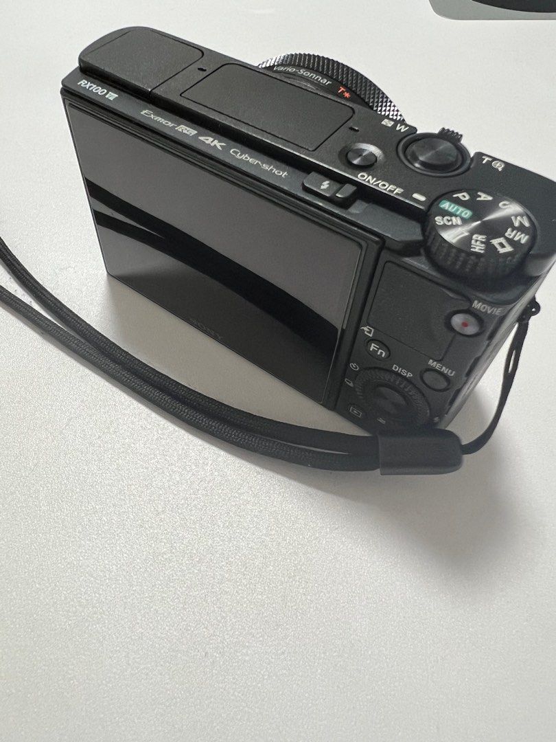 Sony rx100 m7 mark 7, Photography, Cameras on Carousell