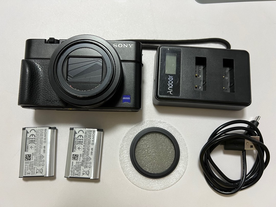 Sony rx100 m7 mark 7, Photography, Cameras on Carousell
