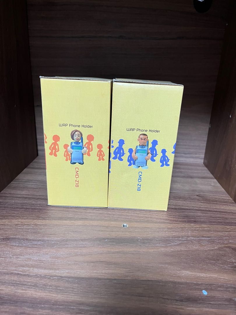 Sony x Michael Lau WeWe, WaWa CMD -Z18 figure phone holder, 興趣及遊戲, 玩具 ...