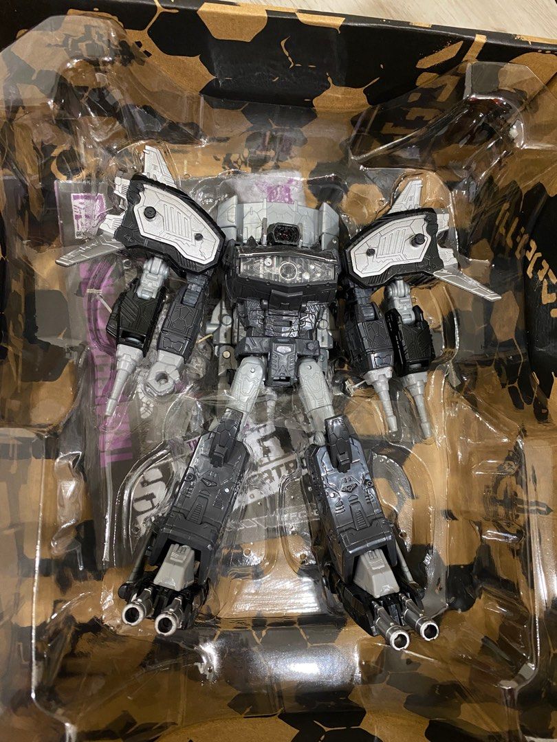Transformers Siege Galactic Man Shockwave BIB Leader Class, Hobbies ...
