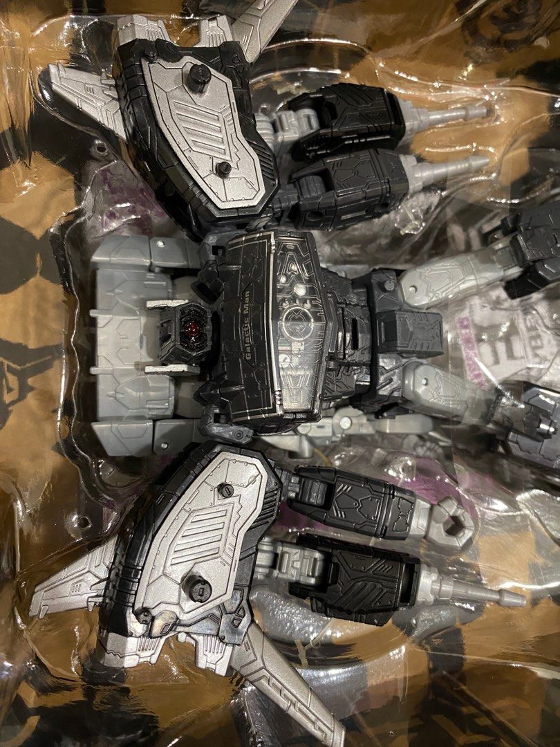 Transformers Siege Galactic Man Shockwave BIB Leader Class, Hobbies ...