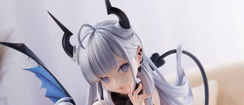 Union Creative Nekojira Illustration "Thea-chan" Complete Figure, Hobbies & Toys, Toys & Games ...