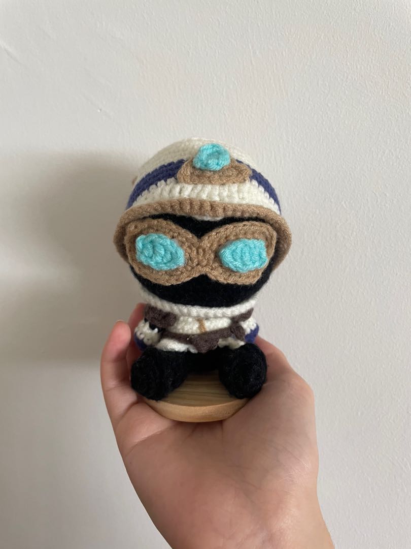Valorant Cypher Crochet Figurine, Hobbies & Toys, Stationery & Craft ...