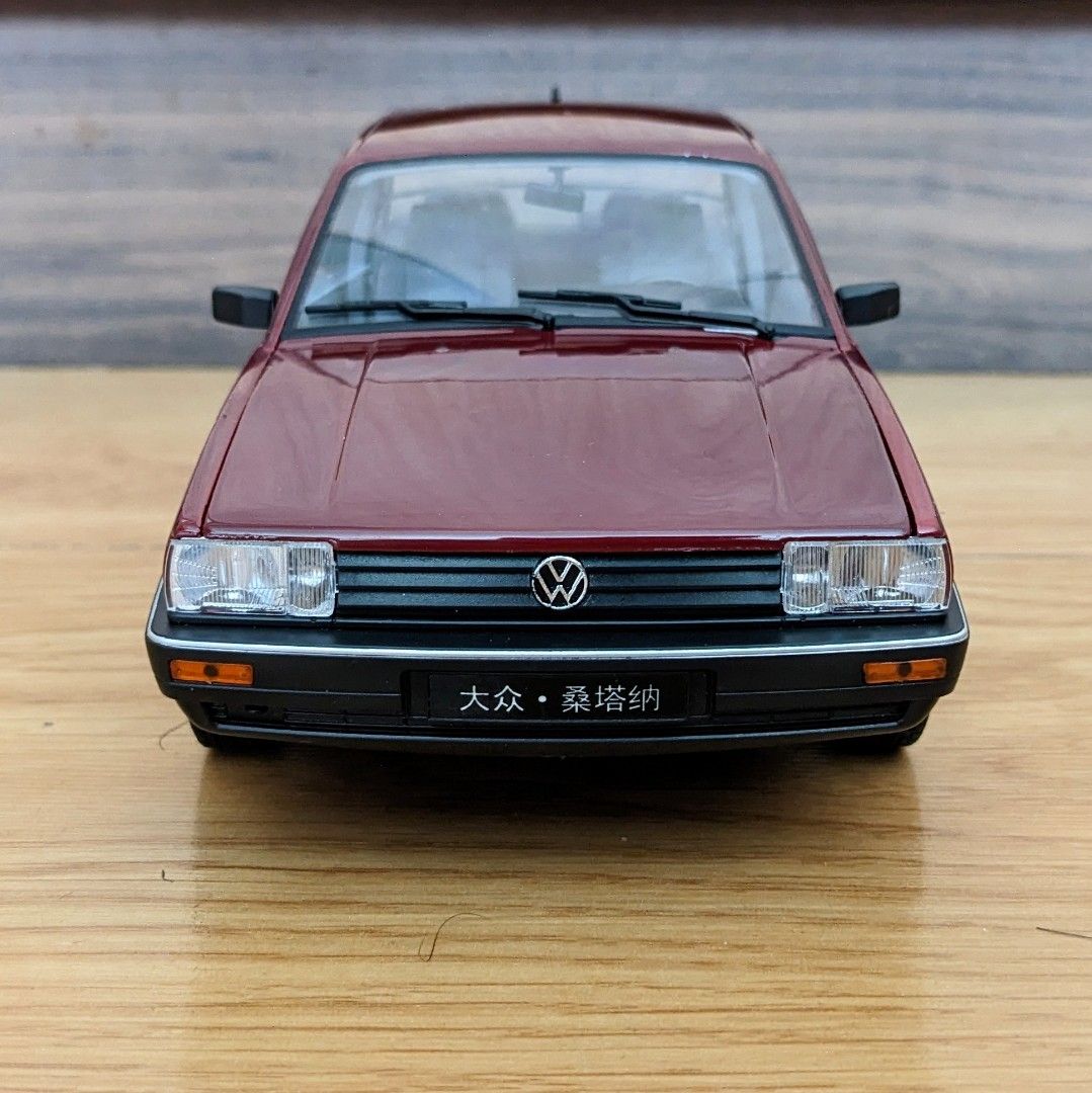 Volkswagen Santana B2 1:18 Diecast Model by Welly, the quintessential ...