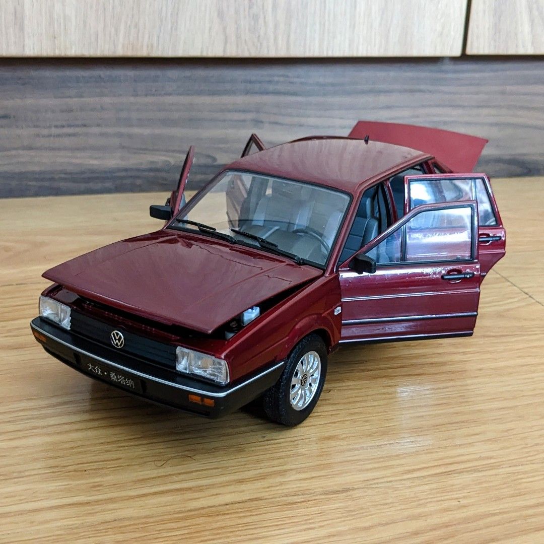 Volkswagen Santana B2 1:18 Diecast Model by Welly, the quintessential ...