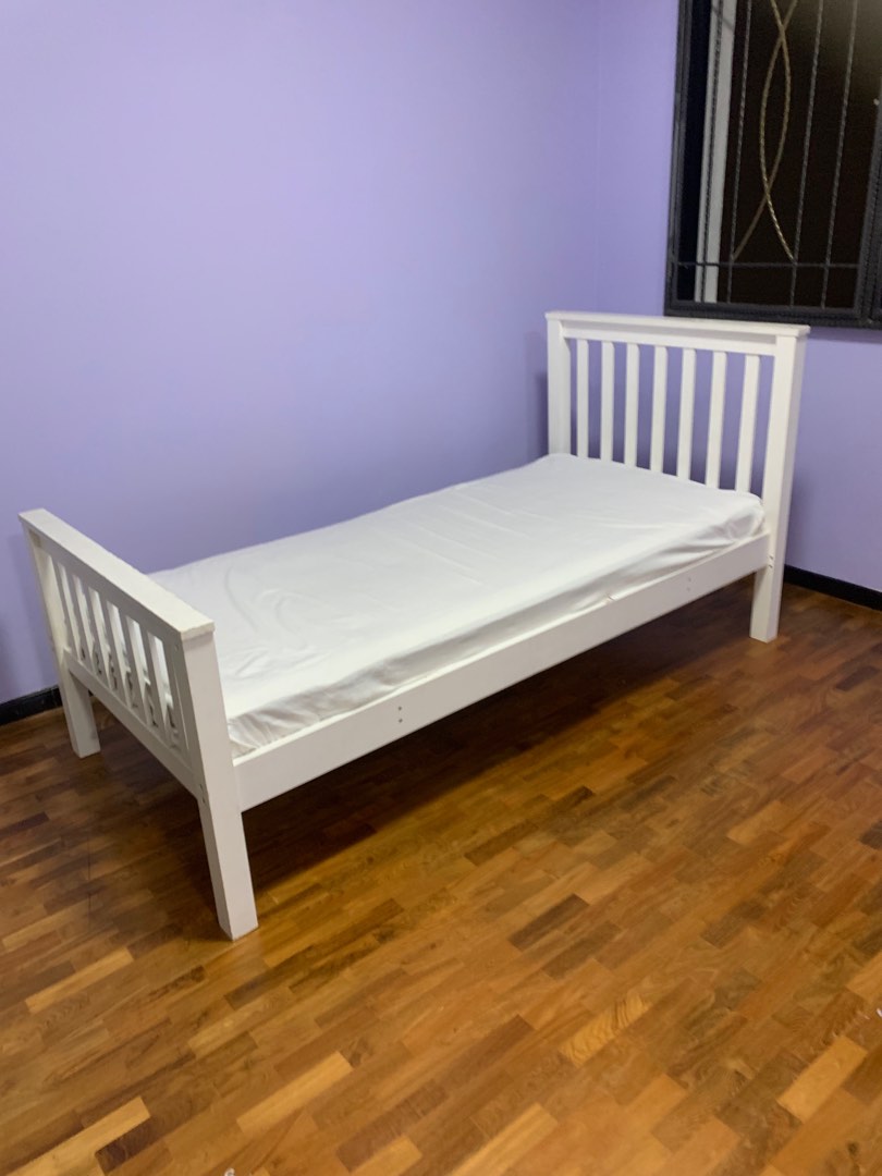 White single bed frame., Furniture & Home Living, Furniture, Bed Frames & Mattresses on Carousell
