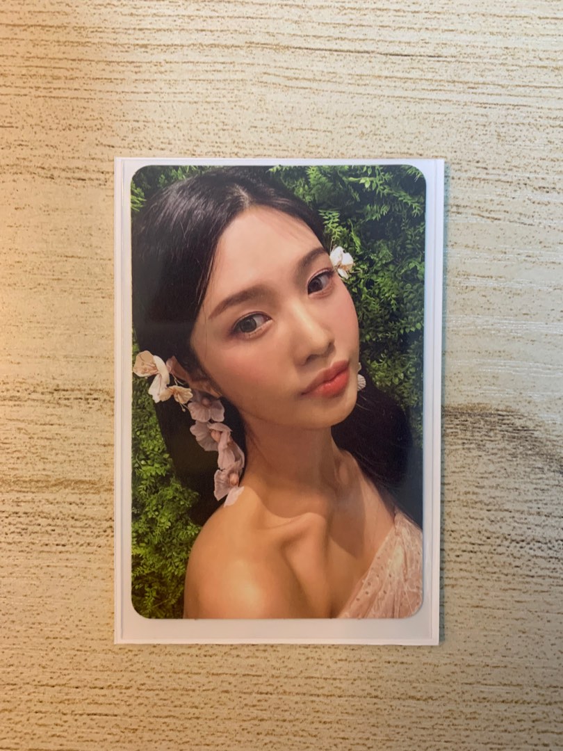 WTS Red Velvet Joy pc, Hobbies & Toys, Memorabilia & Collectibles, K-Wave on Carousell