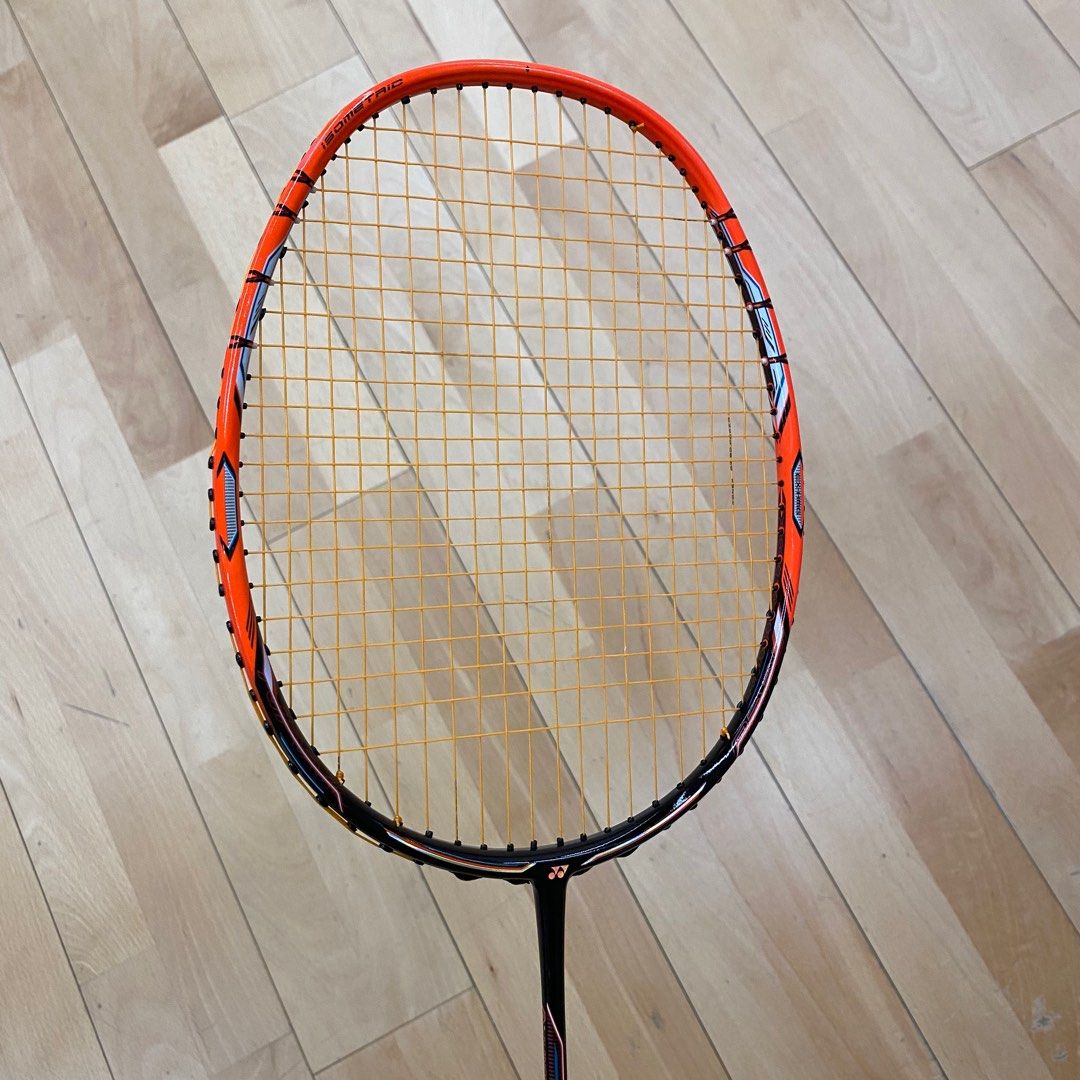Yonex Nanoray Z-Speed Orange, 運動產品, 運動與體育, 運動與體育 - 球拍和球類運動 - Carousell