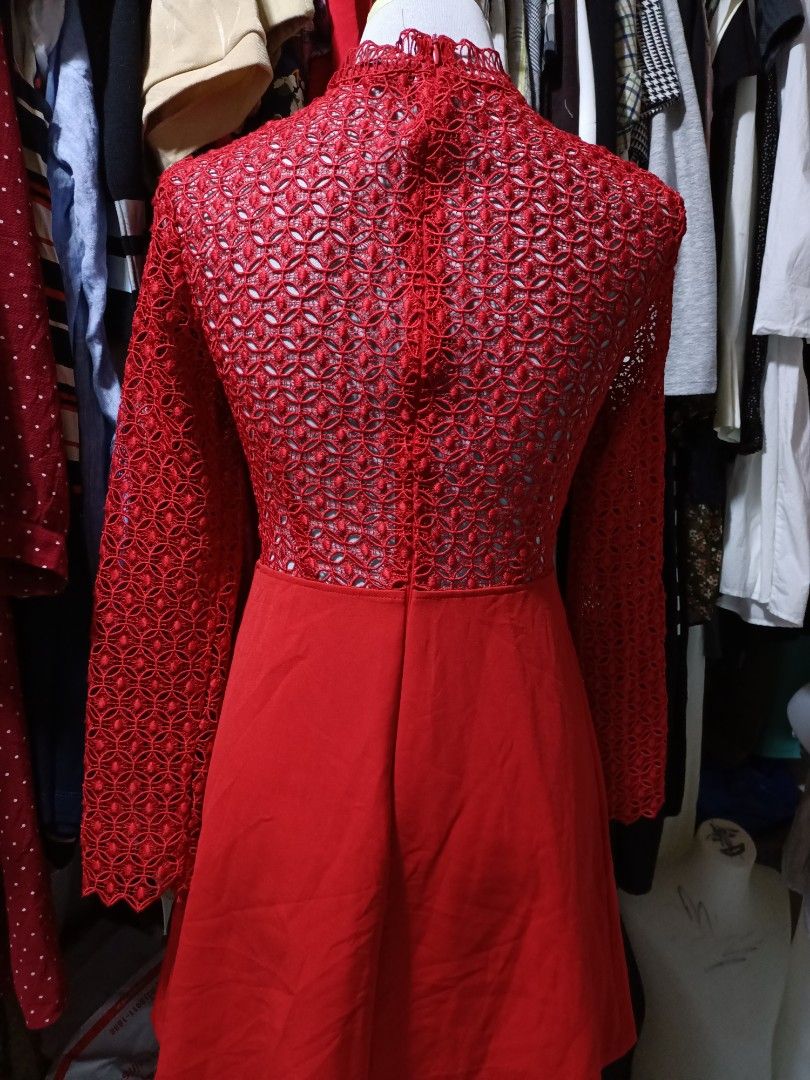 ZARA WOMEN- CONTRAST LACE RED DRESS, Women's Fashion, Dresses & Sets ...