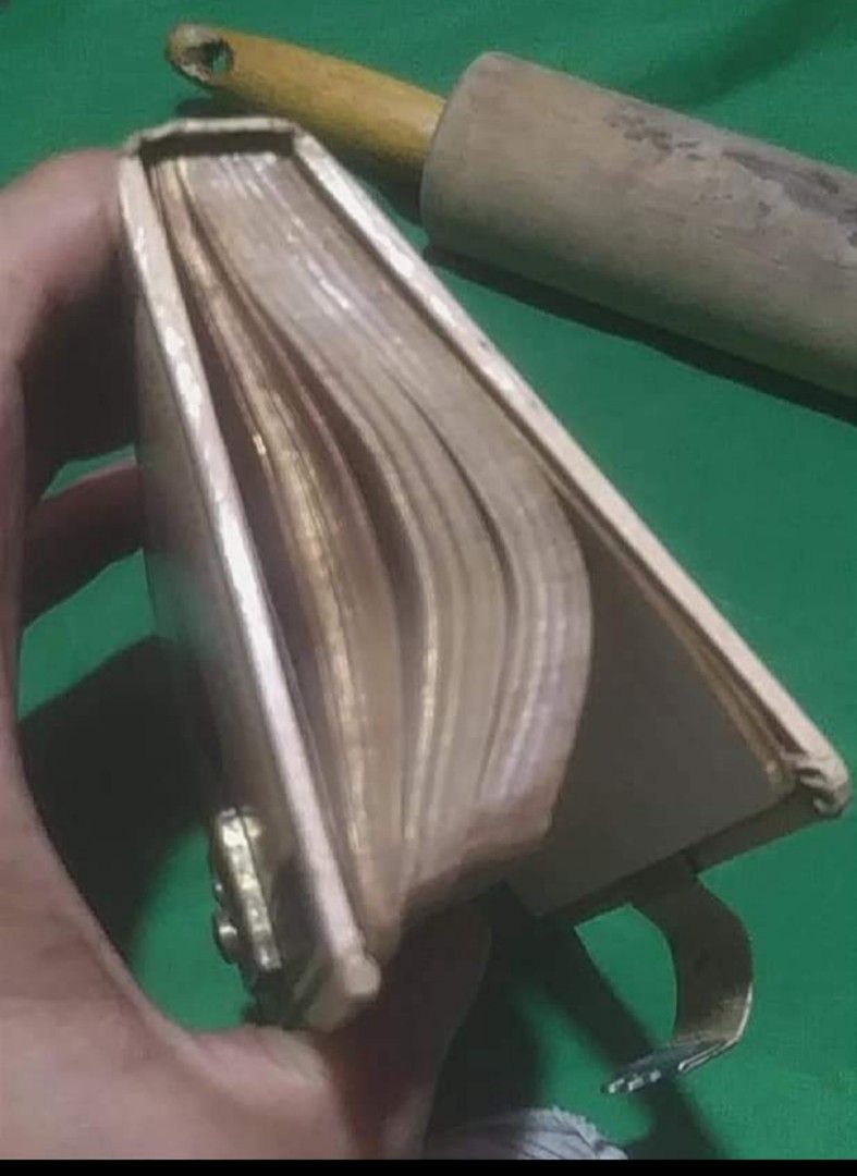 1950's EVERYDAY DIARY GOLD GILDED EDGE PAGES, Hobbies & Toys ...