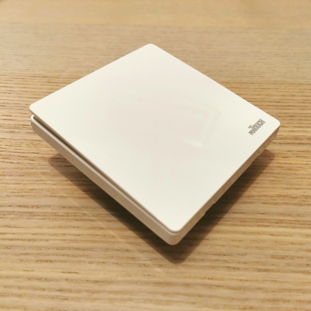 Ultra Modern Light Switches