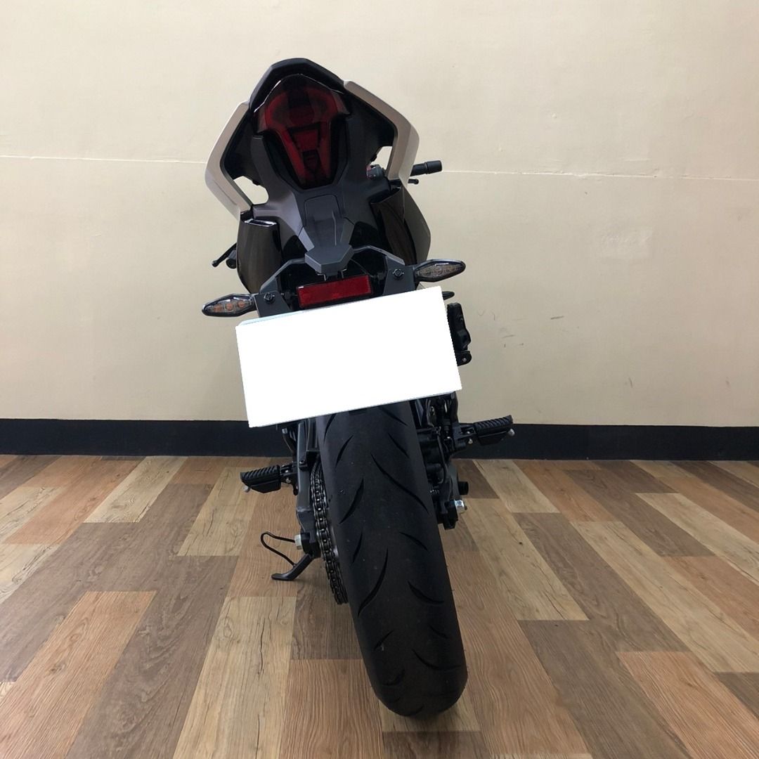 【售】仿賽 新車 2022 CFMOTO 春風 250SR ABS 48期零利率飛翔重車{三民店}, 機車, 新車在旋轉拍賣