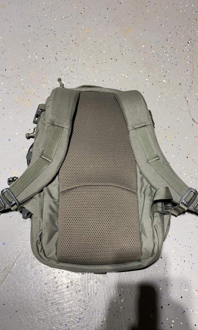 已絕版 Mystery Ranch FG 色 Super Slick 日用包 辨公包 文職包 學生包 雙肩包, 男裝, 袋, 背包 ...