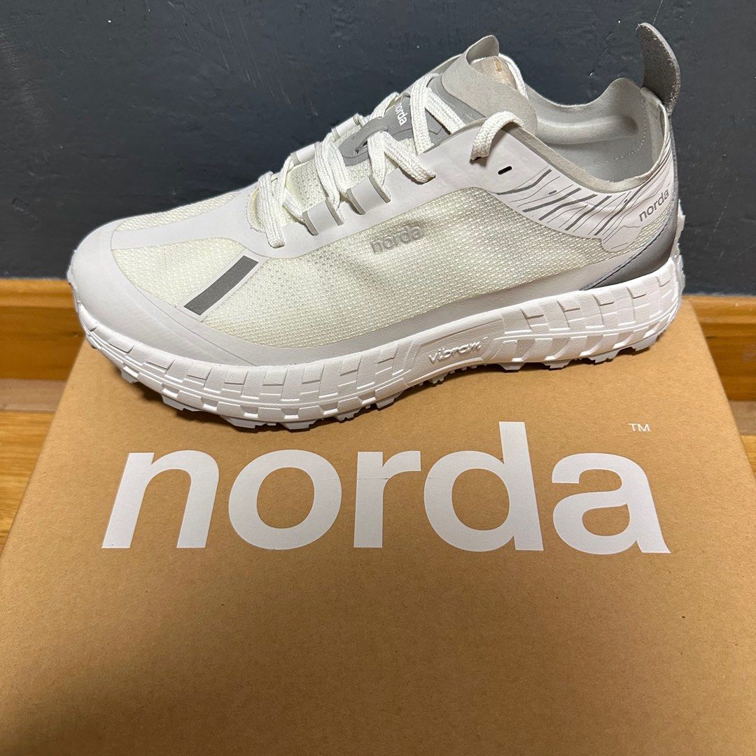 全新 Norda 001 白 US 8.5, 男裝, 鞋, 波鞋 - Carousell