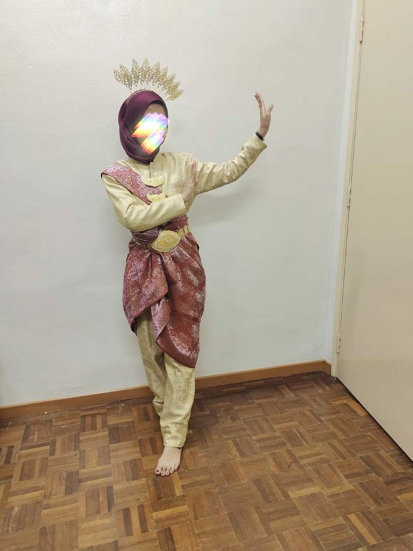 Baju sewa puteri perak, Women's Fashion, Dresses & Sets, Traditional ...