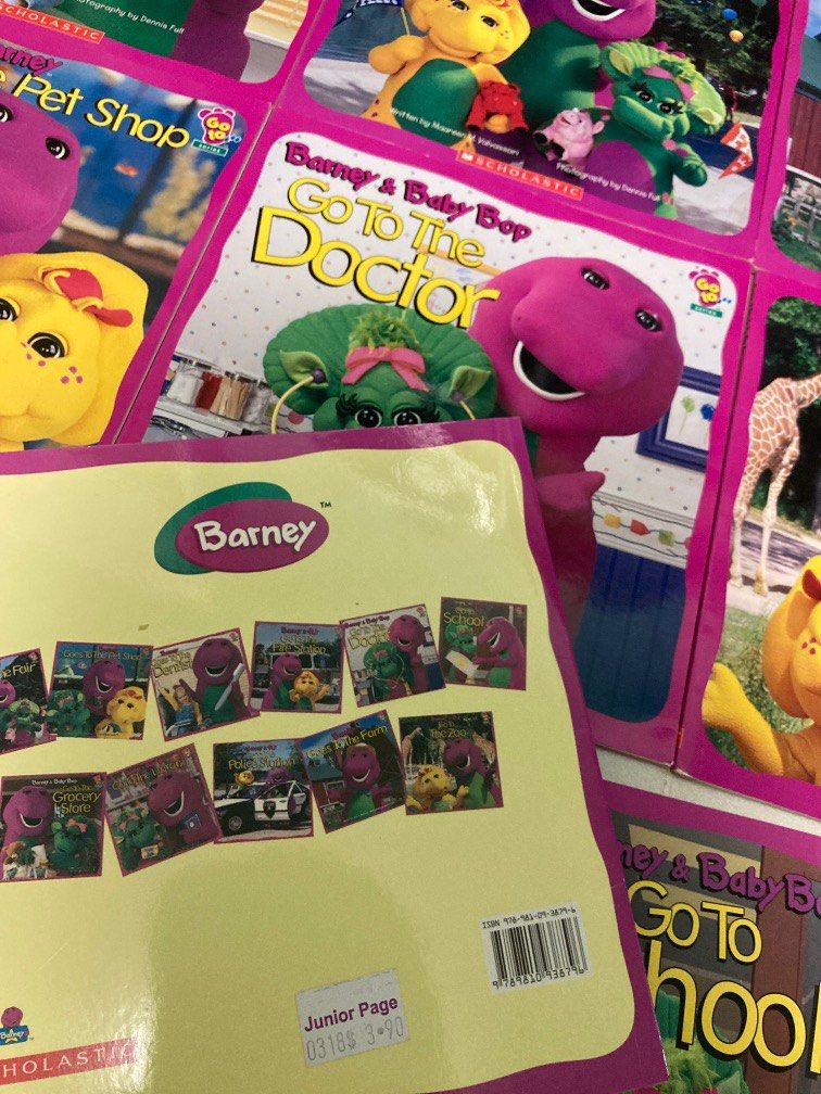 Barney books, Hobbies & Toys, Books & Magazines, Children's Books on Carousell