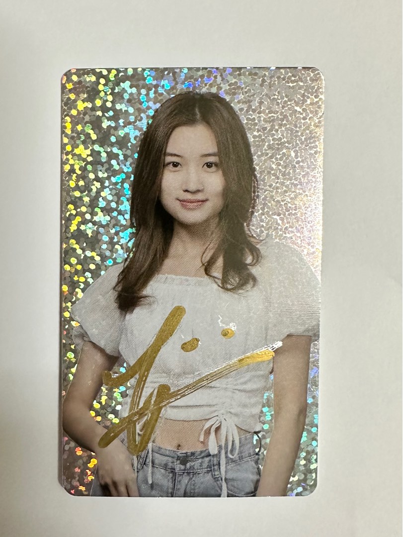 （最後一張）Collar Candy 王家晴親筆簽名卡 全民造星, 興趣及遊戲, 收藏品及紀念品, 明星周邊 - Carousell