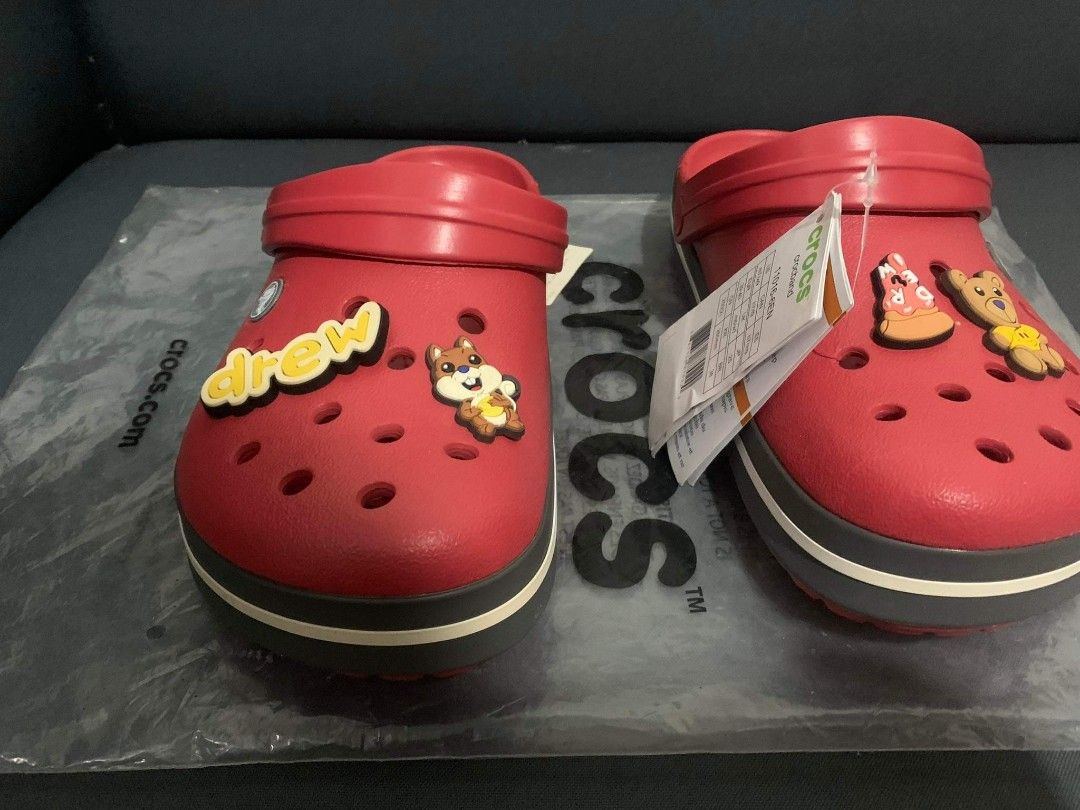 Croocs, Men's Fashion, Footwear, Slippers & Slides on Carousell