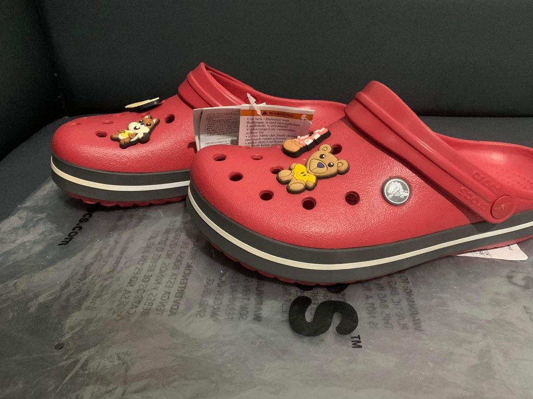 Croocs, Men's Fashion, Footwear, Slippers & Slides on Carousell