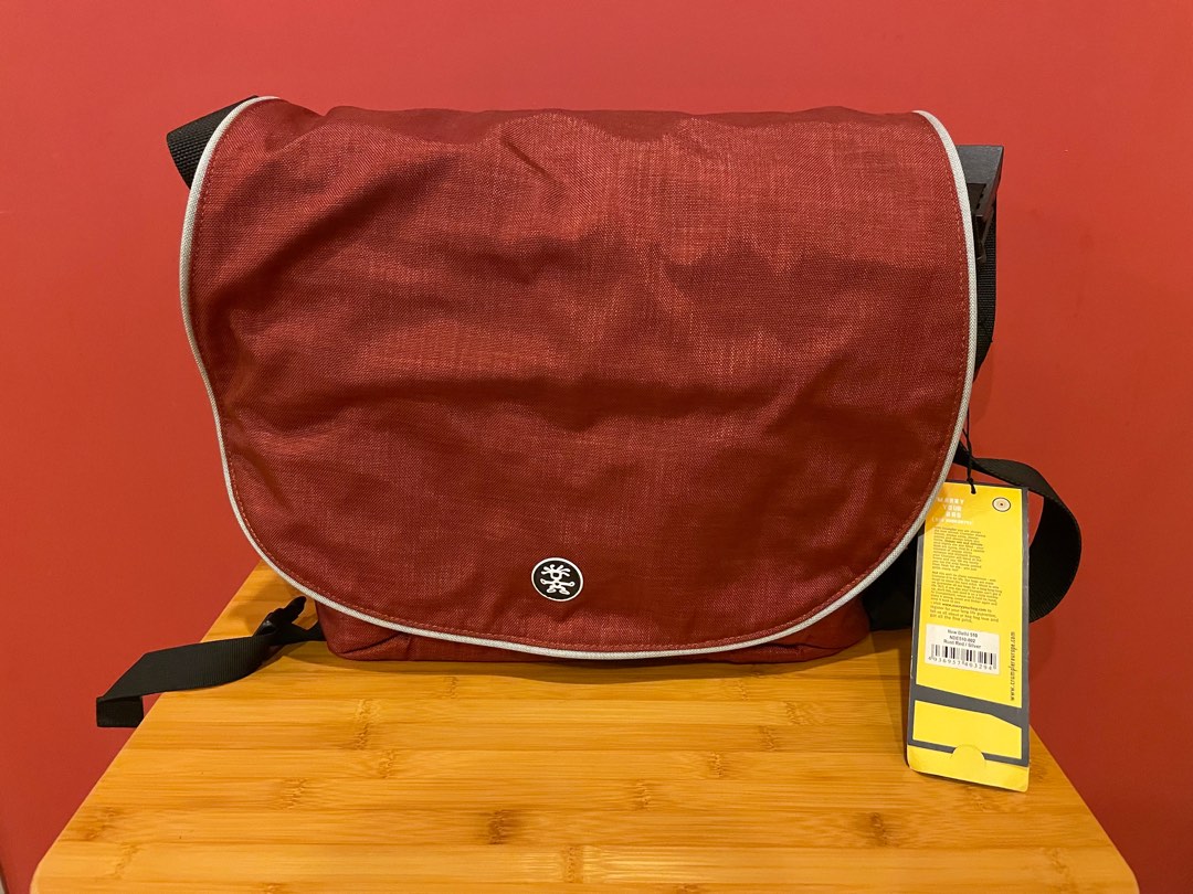 Crumpler New Delhi 510 (brand new) camera bag, Photography, Photography ...