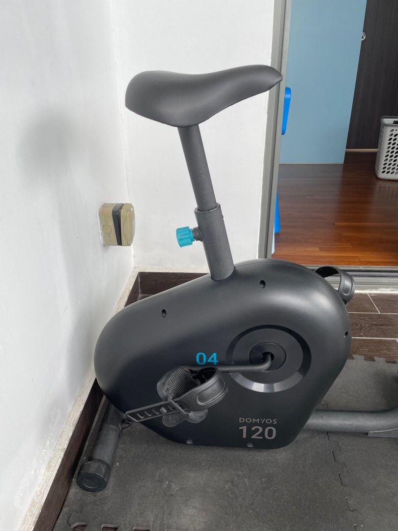 Decathlon Domyos Exercise Bike 120, Sports Equipment, Exercise ...