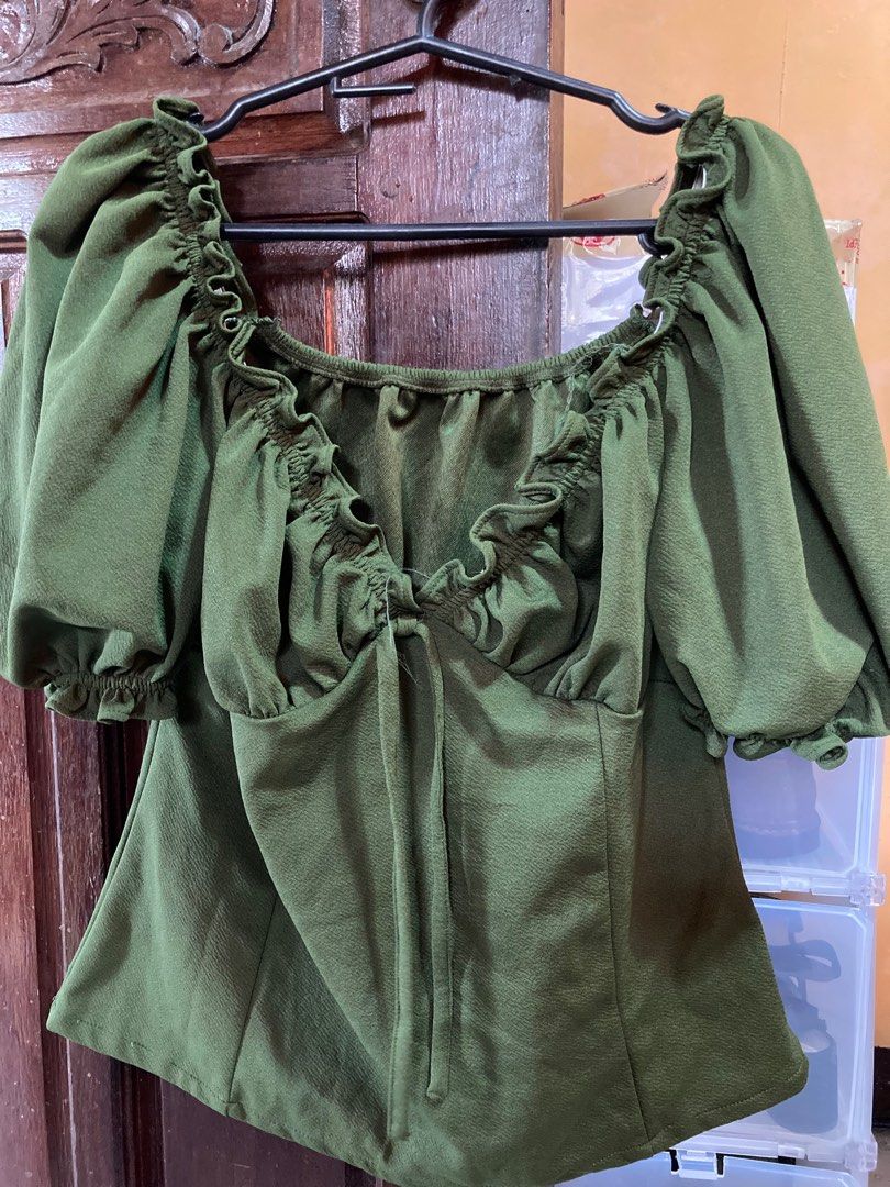 Eye-catching green top, Women's Fashion, Tops, Blouses on Carousell